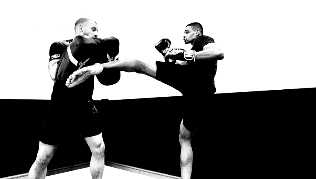 Cardio boxe kick - Apex training Raphael Berthet